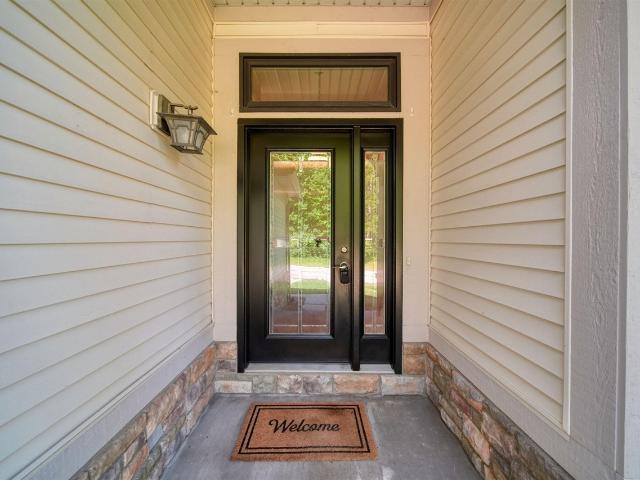 712 Glen Oak Drive