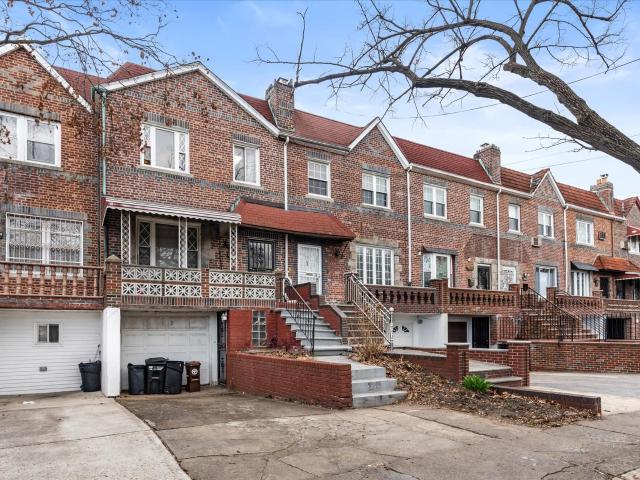 712 E 40th Street