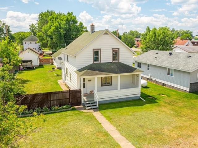 712 E Camp St, Ely, MN 55731