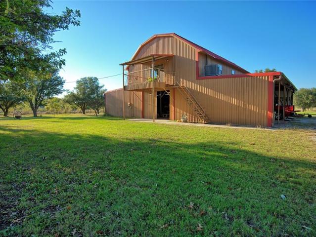 712 E Front St, Sunset, TX 76270 | MLS #21098