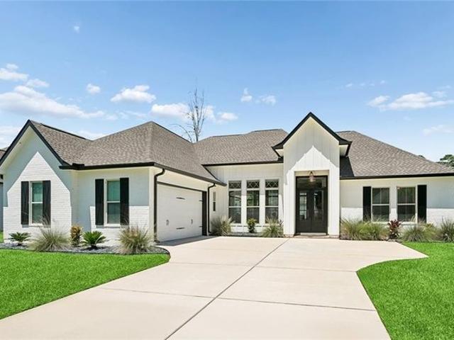 712 Elise Ln, Madisonville, LA 70447
