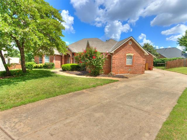 712 Fox Bend Trail