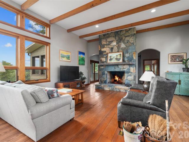 712 Frank Rector Road