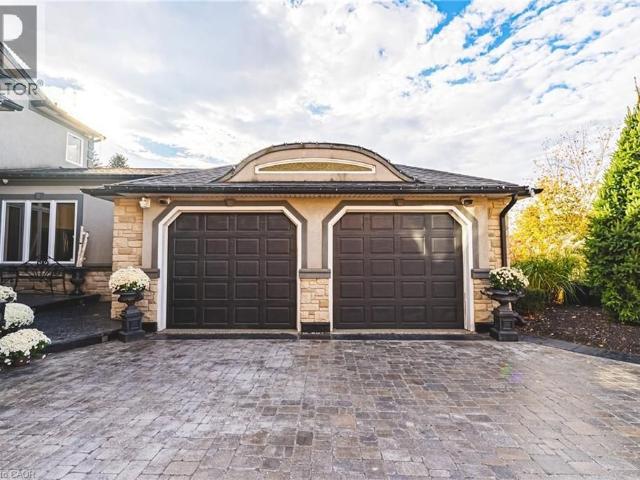 712 Highvalley Road, Ancaster, ON