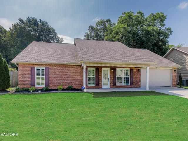 712 Hunter Crest Rd