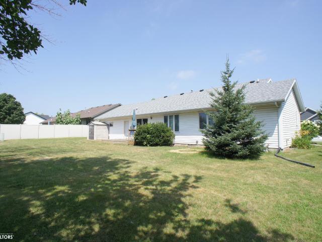 712 Oakwood Drive