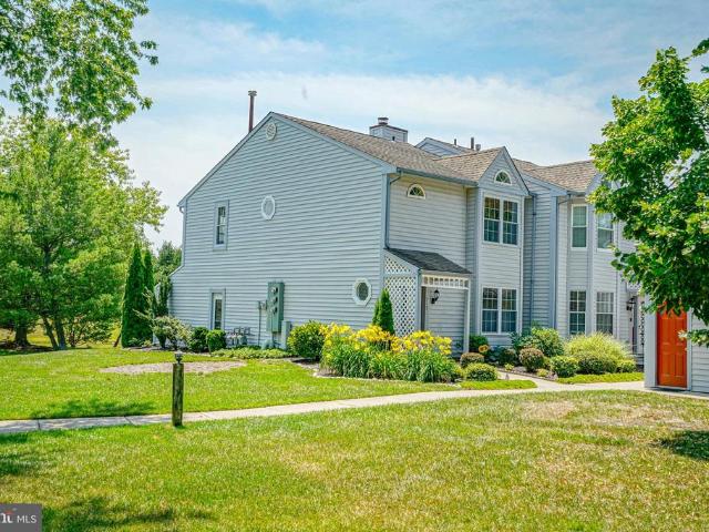 712 Lakefront