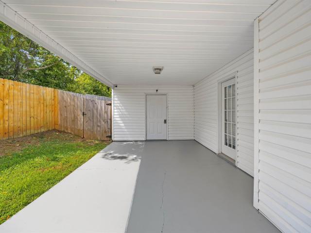 712 Larado Court