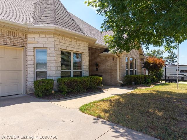 712 Ledanna Drive