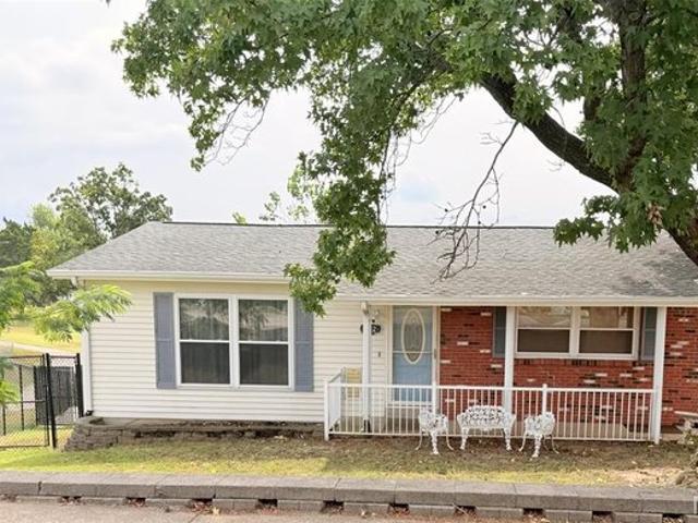 712 Lee Ave, Festus, MO 63028