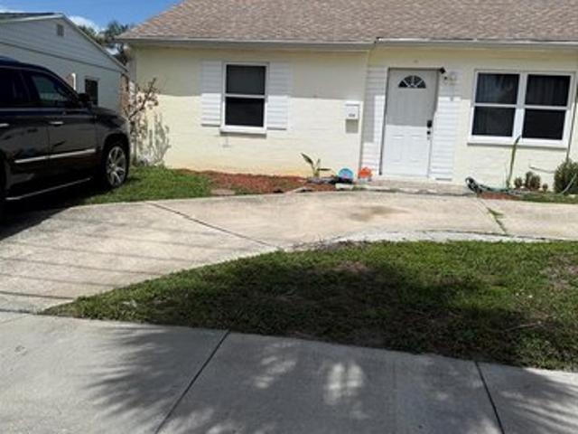 712 Mandalay Ave, Clearwater Beach, FL 33767