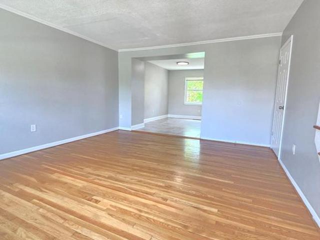 712 Mansfield Road