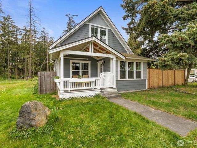 712 McPherson St, Port Townsend, WA 98368