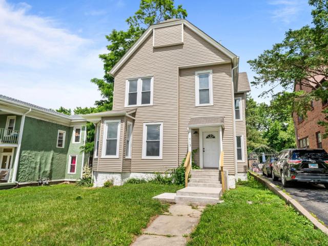 712 N Court Street