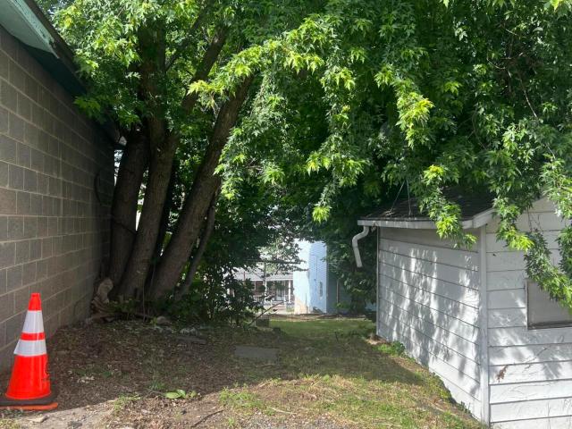 712 S 9th Avenue