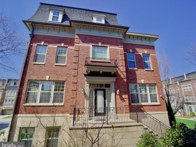 712 Sentry Square, Oxon Hill, MD 20745 | MLS #MDPG2201