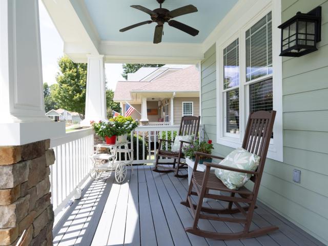 712 Shoals Lake Drive