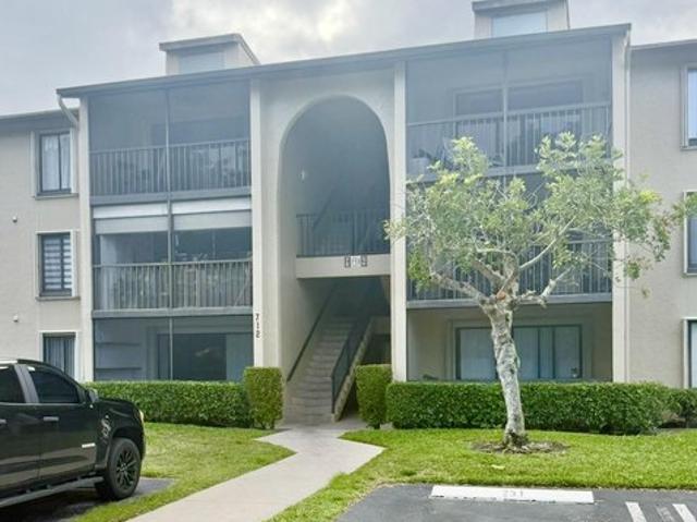 712 Sunny Pine Way Apt E3, Greenacres, FL 33415