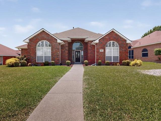 712 Regalwood Dr, Desoto, TX 75115