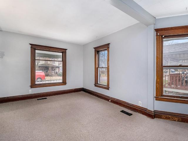 712 W Vine Street