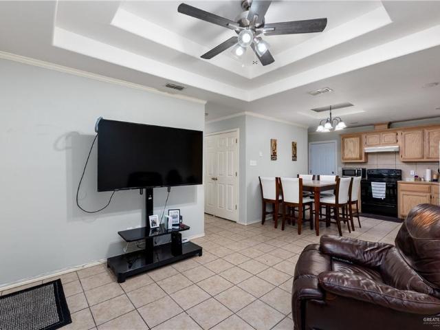 712 W Bronze Drive