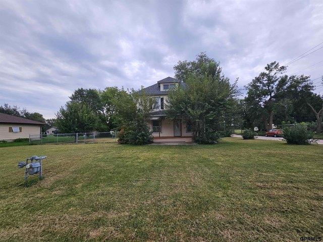 712 W Maple St, Sutton, NE 68979