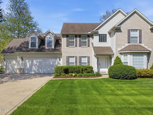 712 Whisperlake Rd, Holland, OH 43528