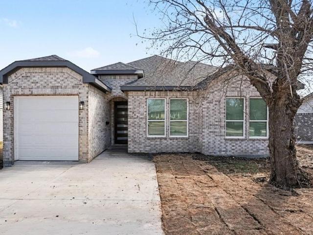 712 Willowbrook Dr, Mesquite, TX 75149