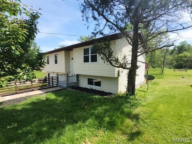 712 Tanglewood, Festus, MO 63028 | MLS #26025 | Compass