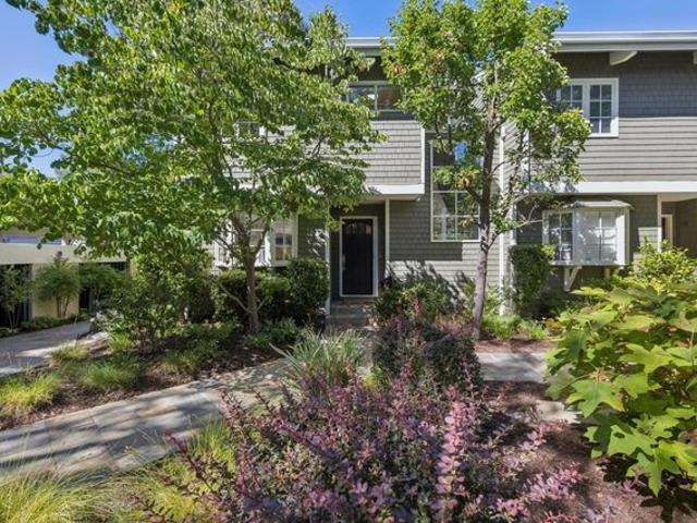 712 University Dr, Menlo Park, CA 94025