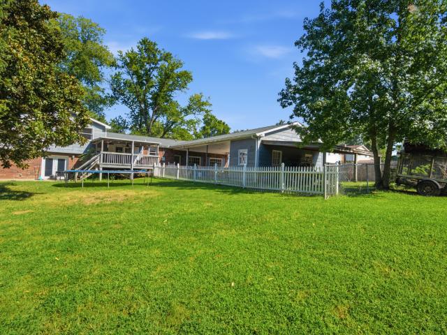 712 Valley Brook Dr