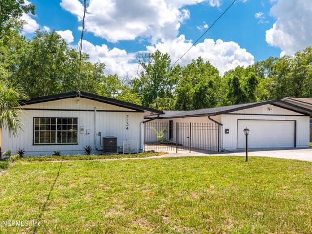 7134 Electra Dr S, Jacksonville, FL 32210