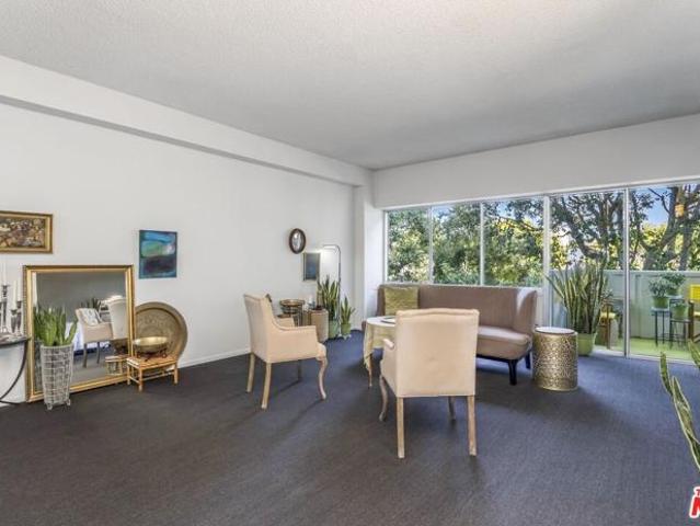 7135 Hollywood Blvd #206, West Hollywood, CA 90046