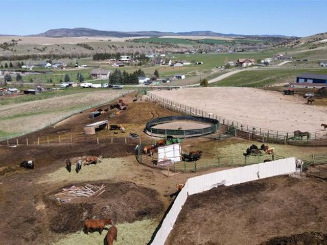 7135 Raven Dr, Belgrade, MT 59714