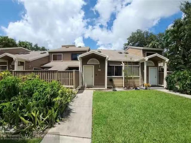 7135 SPORTSMANS DR # 7135, NORTH LAUDERDALE, FL 33068 Condo/To.
