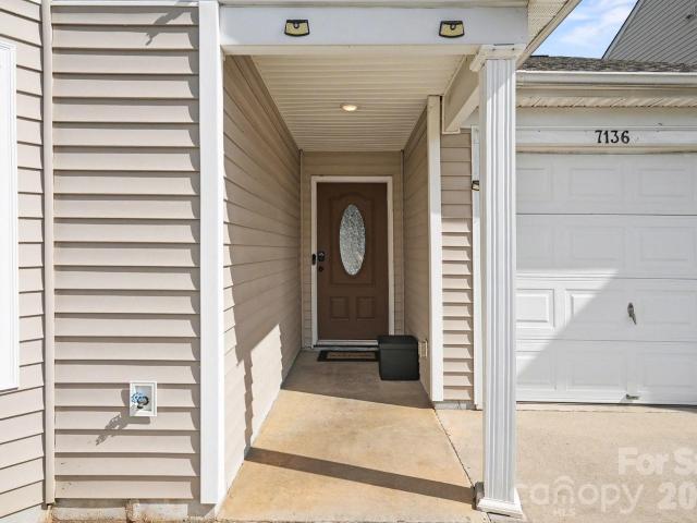 7136 Caggy Lane
