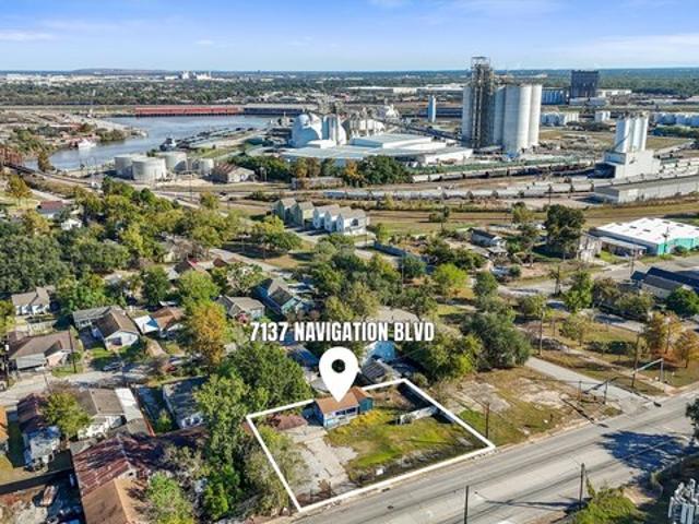 7137 Navigation Blvd, Houston, TX 77011