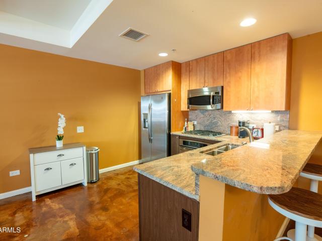 7137 E Rancho Vista Dr, Unit 3003, Scottsdale, AZ 85251 | MLS #6897 | Compass