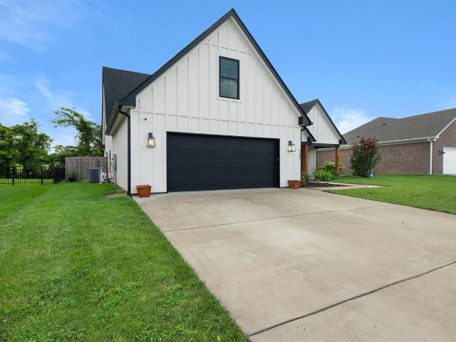7137 Hilliard Circle