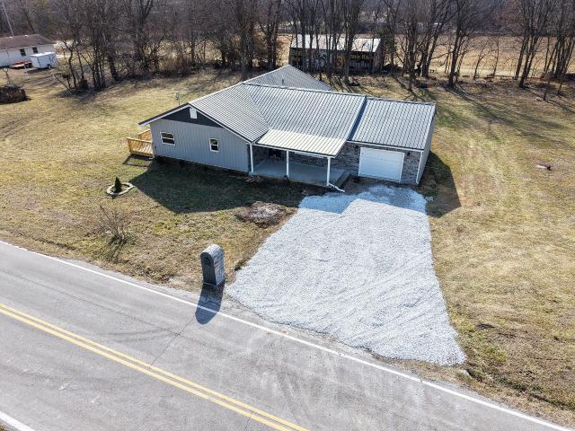 7138 W Farm Rd 136