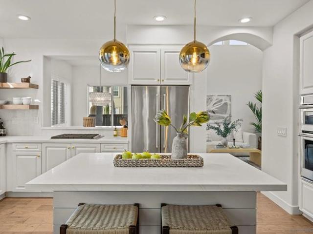 7139 Surfbird Cir, Carlsbad, CA 92011