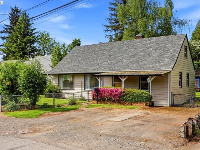 7131 NE Roselawn St, Portland, OR 97218