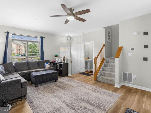 7131 Ladd Circle