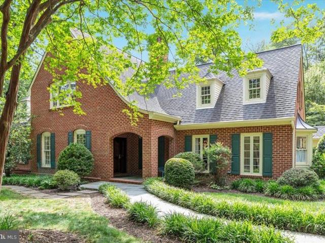 7131 Woodland Dr, Springfield, VA 22151