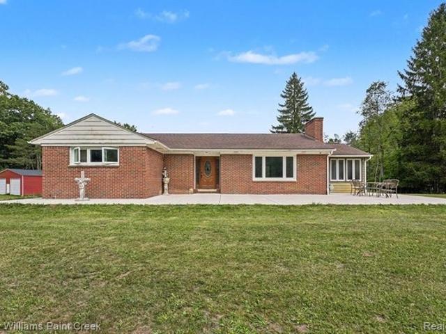 71320 Dequindre Rd, Bruce Township, MI 48065