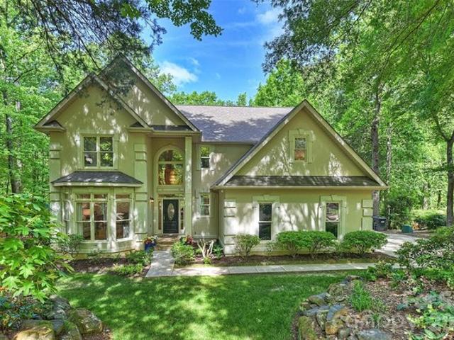 7133 Cobblecreek Dr, Matthews, NC 28104