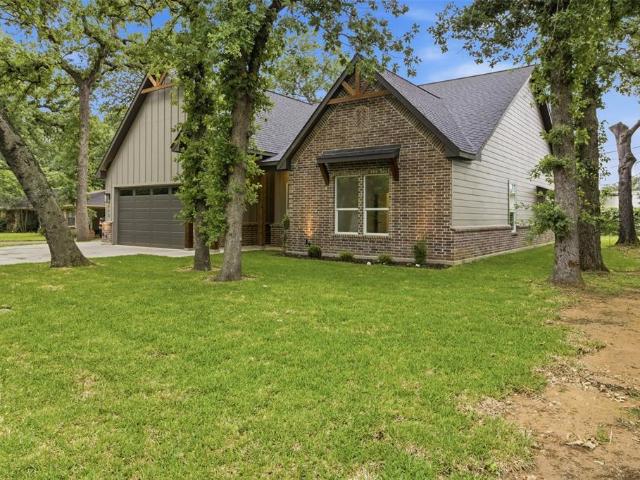 713 Club Oak Dr, River Oaks, TX 76114 | MLS #21256