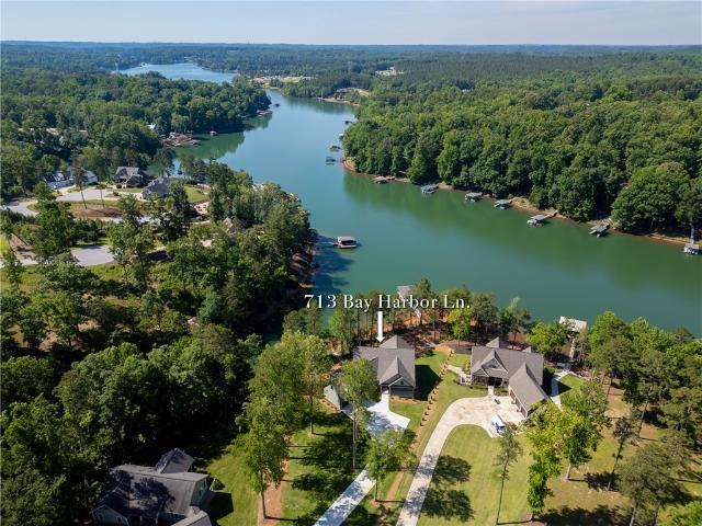 713 Bay Harbor Lane