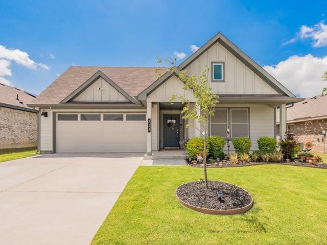 713 Breckenridge Park Dr, Alvarado, TX 76009