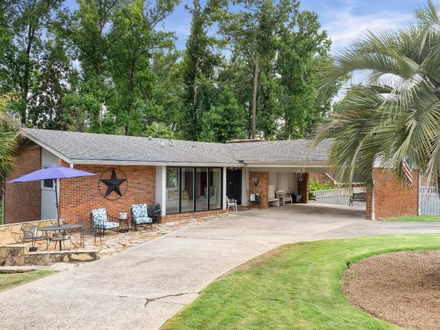 713 Brooks Drive